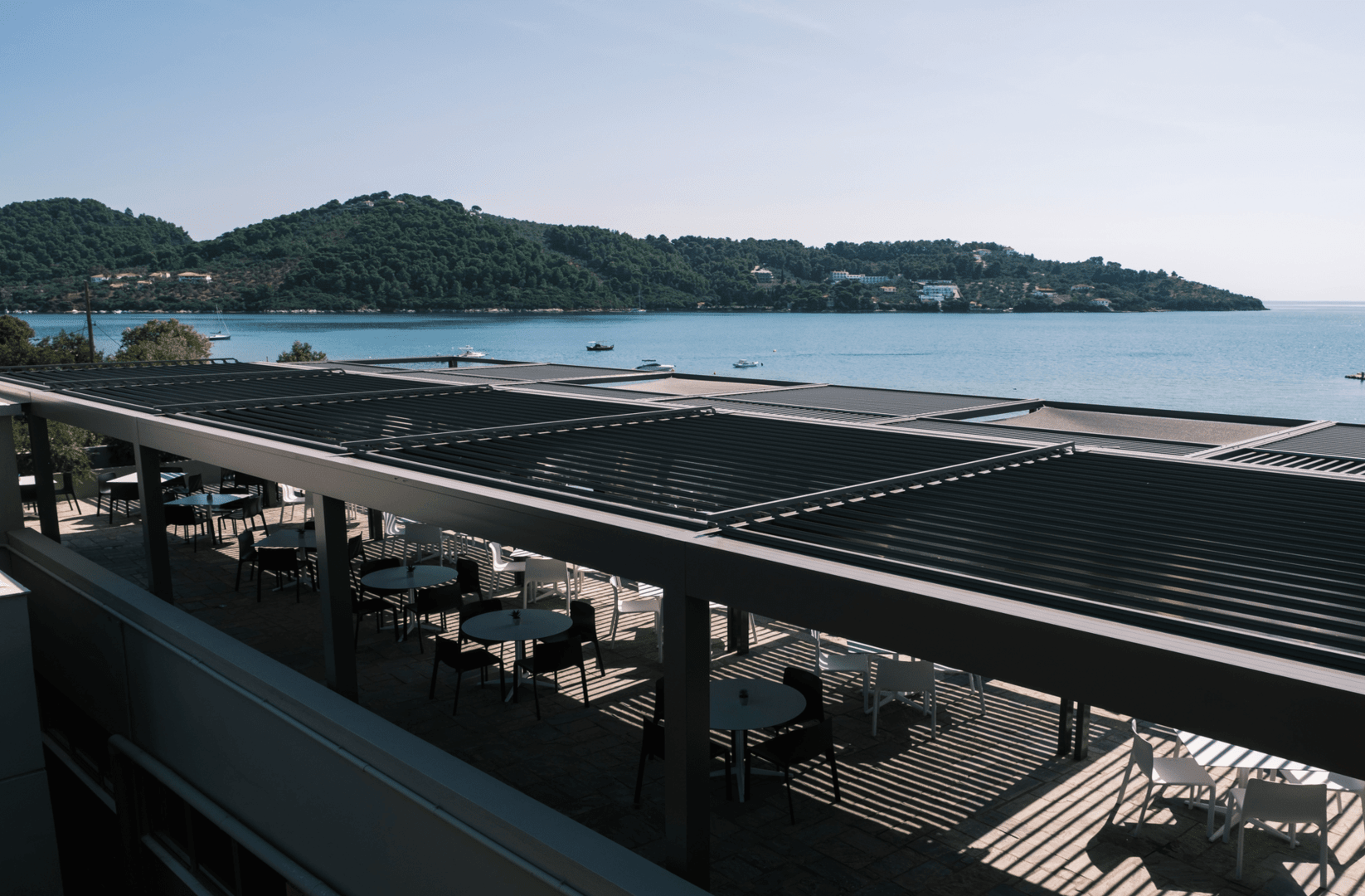 Seaside Hotel | GLM Outdoor Solutions | GLM | Pergolas & Outdoor Solutions